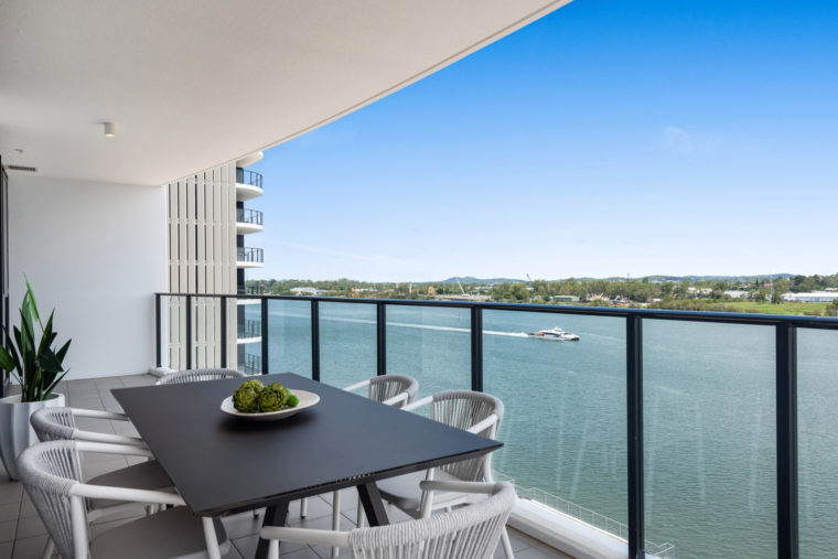 TAKE A VIRTUAL TOUR: Your Luxury Riverfront Dream Home @ Hamilton ...